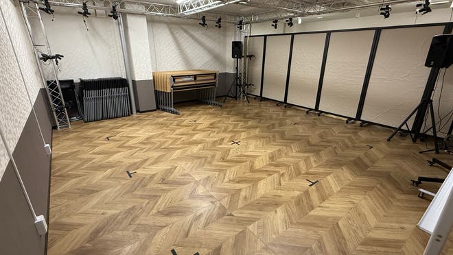 【COMOL 大会議室 2800円/h! 】簡易防音多目的スペースの写真2