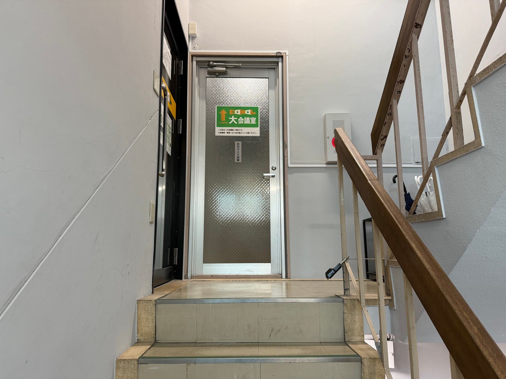 【COMOL 大会議室 2800円/h！ 】簡易防音多目的スペースの写真5