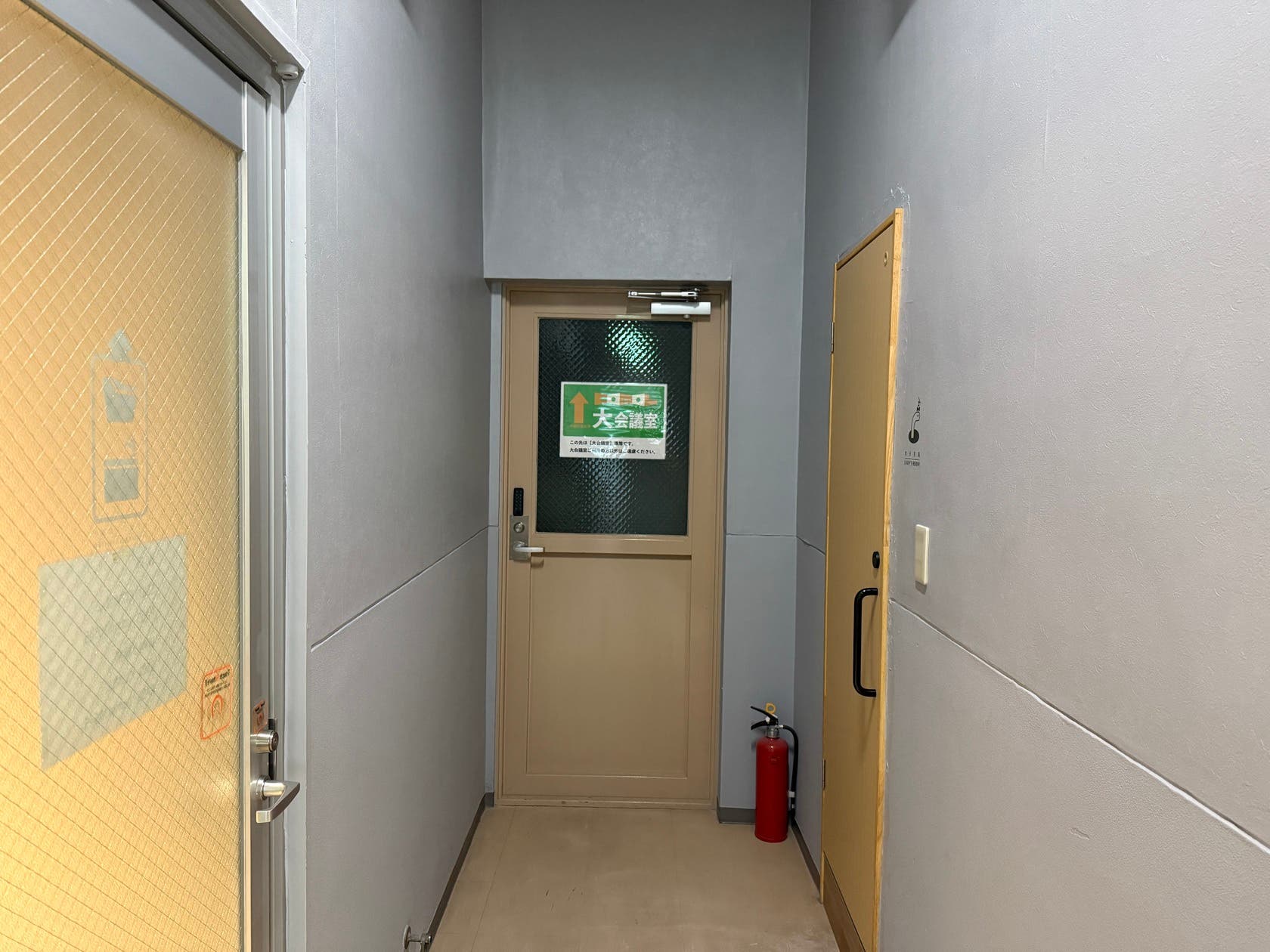 【COMOL 大会議室 2800円/h！ 】簡易防音多目的スペースの写真6