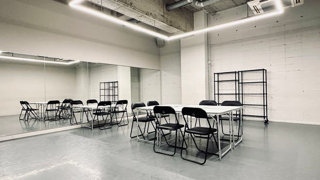 ベストホスト運営✨白ホリ併設で多彩な撮影を実現📸/アンティーク/レンガ/コンクリート/天井高3.4m【Emporium】の写真28