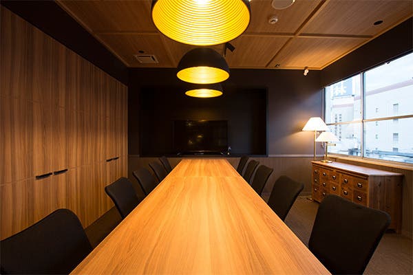 【10名会議室】神保町駅徒歩1分！/モニター/Wi-Fi/充電器/テレワークやWeb会議に最適の写真4