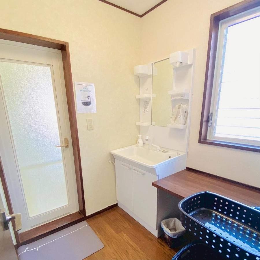 無料駐車場あり！広いリビングあり。大人数で利用可能。の写真5