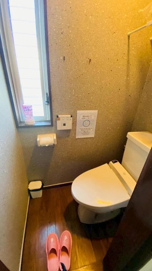 無料駐車場あり！広いリビングあり。大人数で利用可能。の写真6