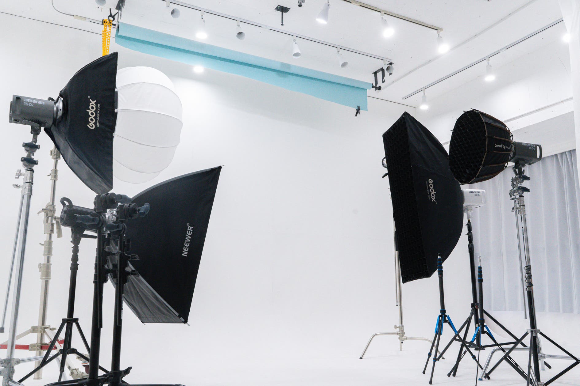 JR横浜線 相模原駅から歩いて6分 白ホリスタジオ！の写真2