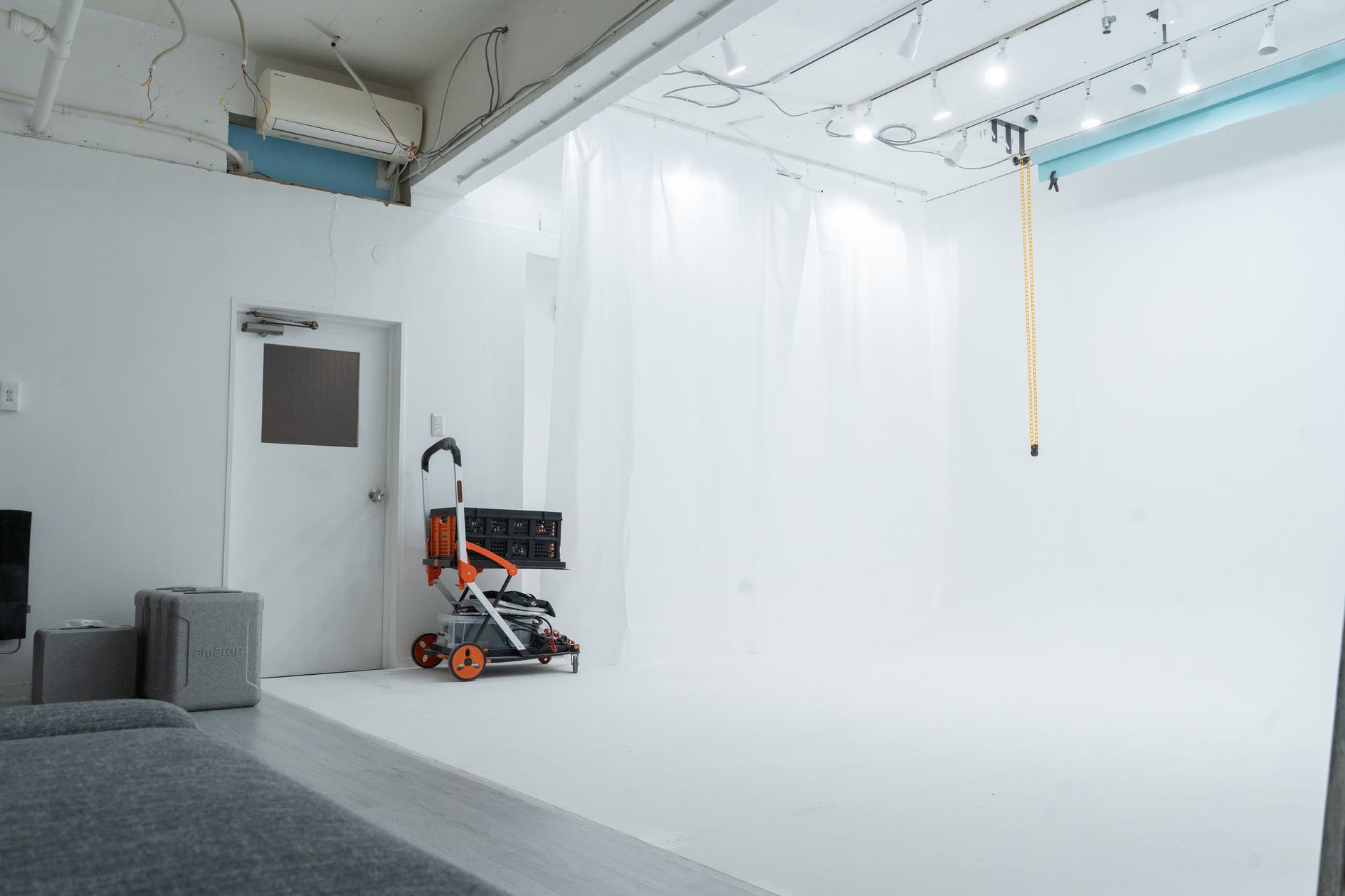 JR横浜線 相模原駅から歩いて6分 白ホリスタジオ！の写真3