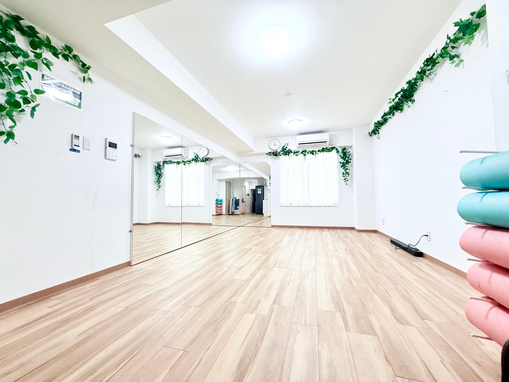 《VILLENT梅田ダンススタジオ401》2025.4 NEWOPEN！駅1分/飲食OK/設備無料/更衣室/光Wi-Fiの写真3