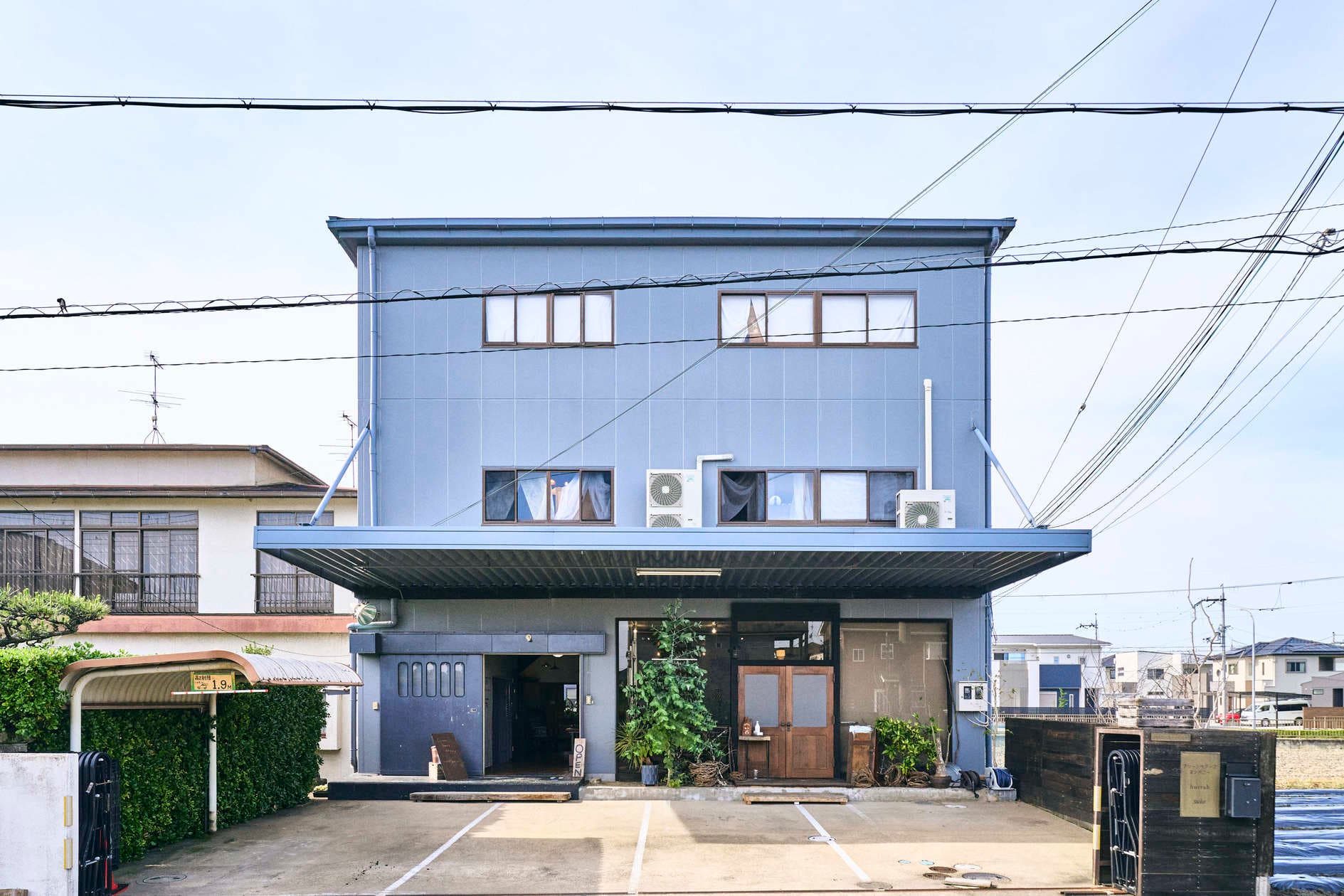 アンティーク家具がレンタルできる大正時代の洋館をイメージしたスタジオの写真6