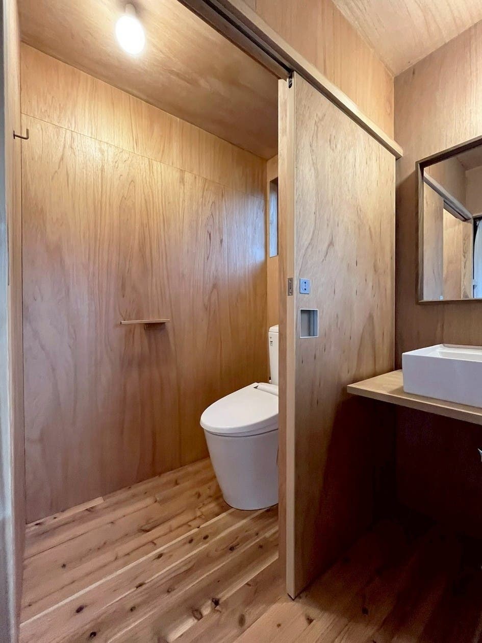 約40㎡（約24帖）の広々空間♪　自然光・風通し抜群！自然の温もりを存分に感じられます(^^)　撮影スタジオ、各種教室等に最適◎の写真8