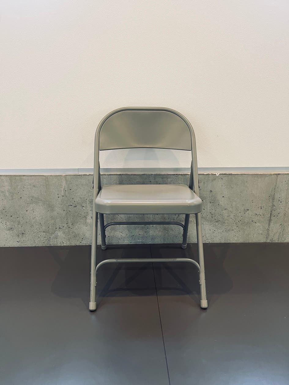 スチールの折りたたみ椅子の画像1