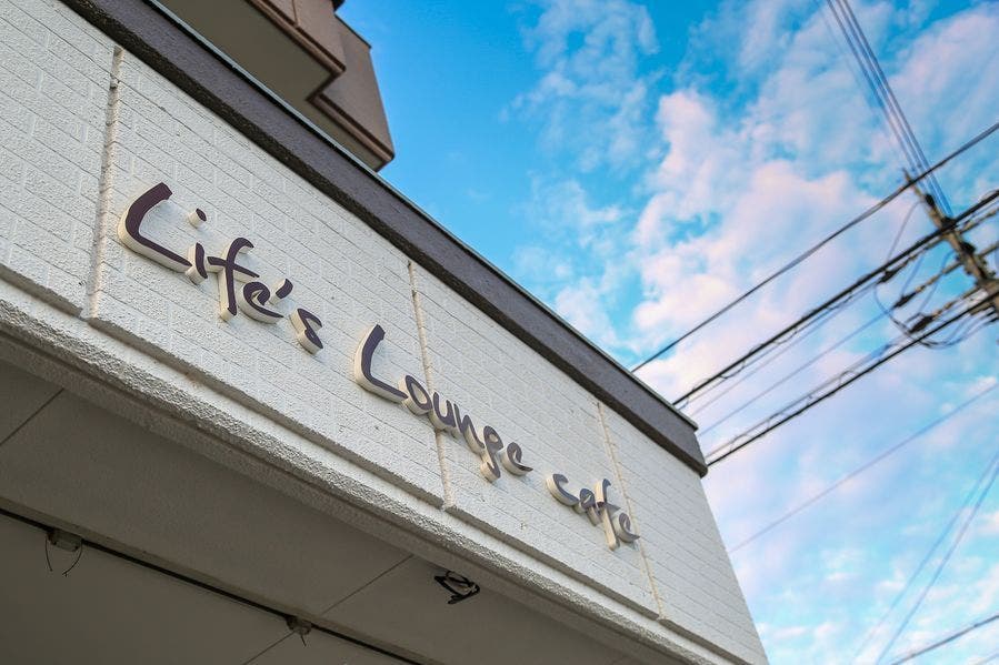 【カフェスペース半面利用】大画面スクリーン付き多目的スペースの写真6