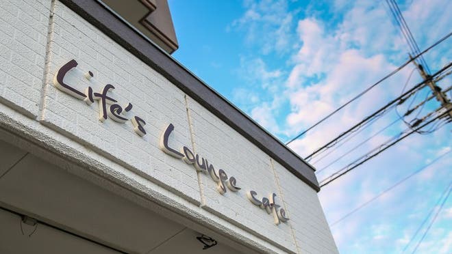 【カフェスペース半面利用】大画面スクリーン付き多目的スペースの写真6