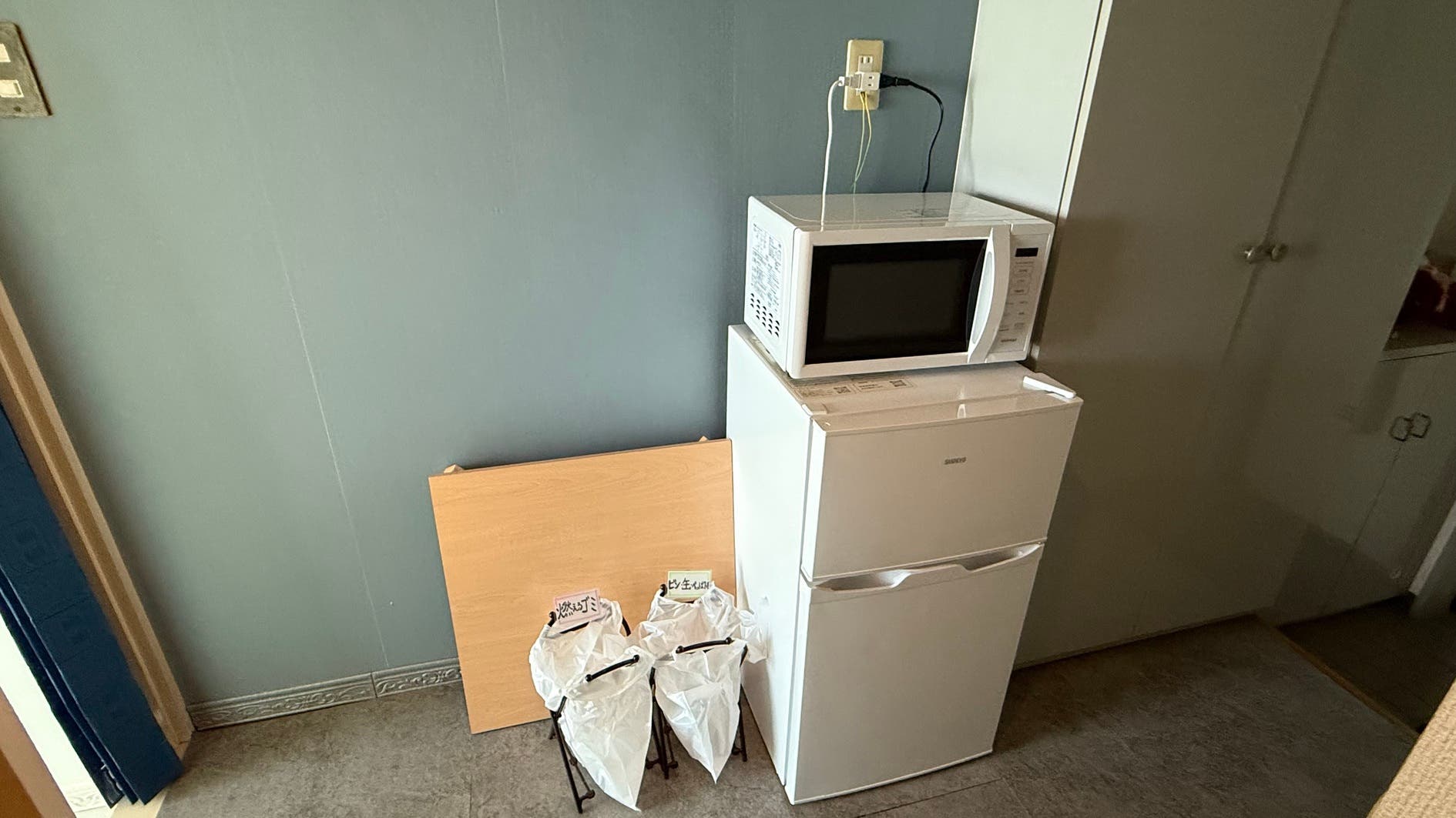 設置してあるゴミ袋に入る分はこちらで処分致しますの画像1