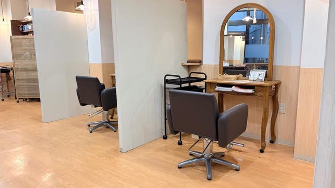 大神宮下駅から徒歩1分のシェアサロン セット面④の写真2