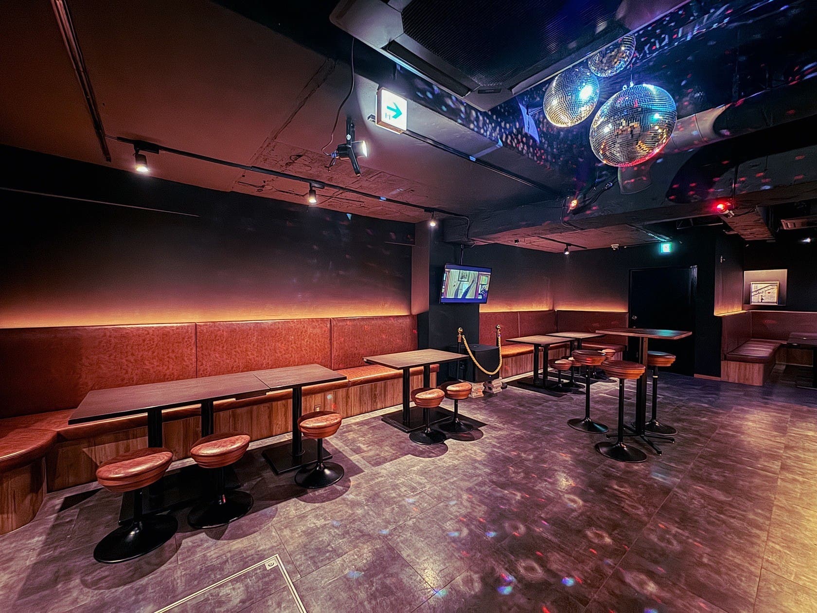 新宿駅徒歩９分の貸しパーティー会場・バーの写真6