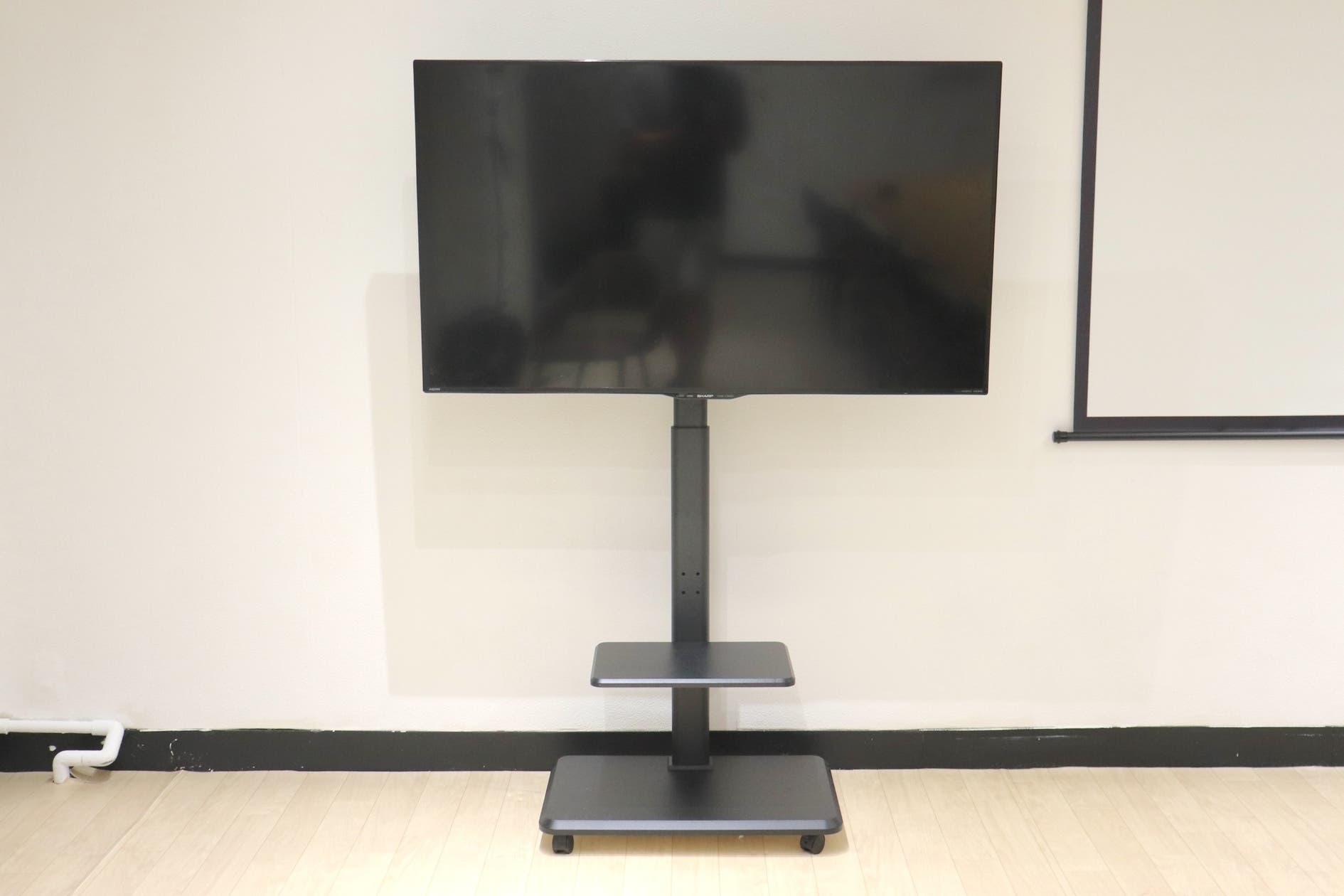 【京都駅7分】2025年7月オープン！32名着席OK🛋100㌅プロジェクター🎬歓送迎会・女子会に🎉会議・交流会・上映会にも🧳の写真11