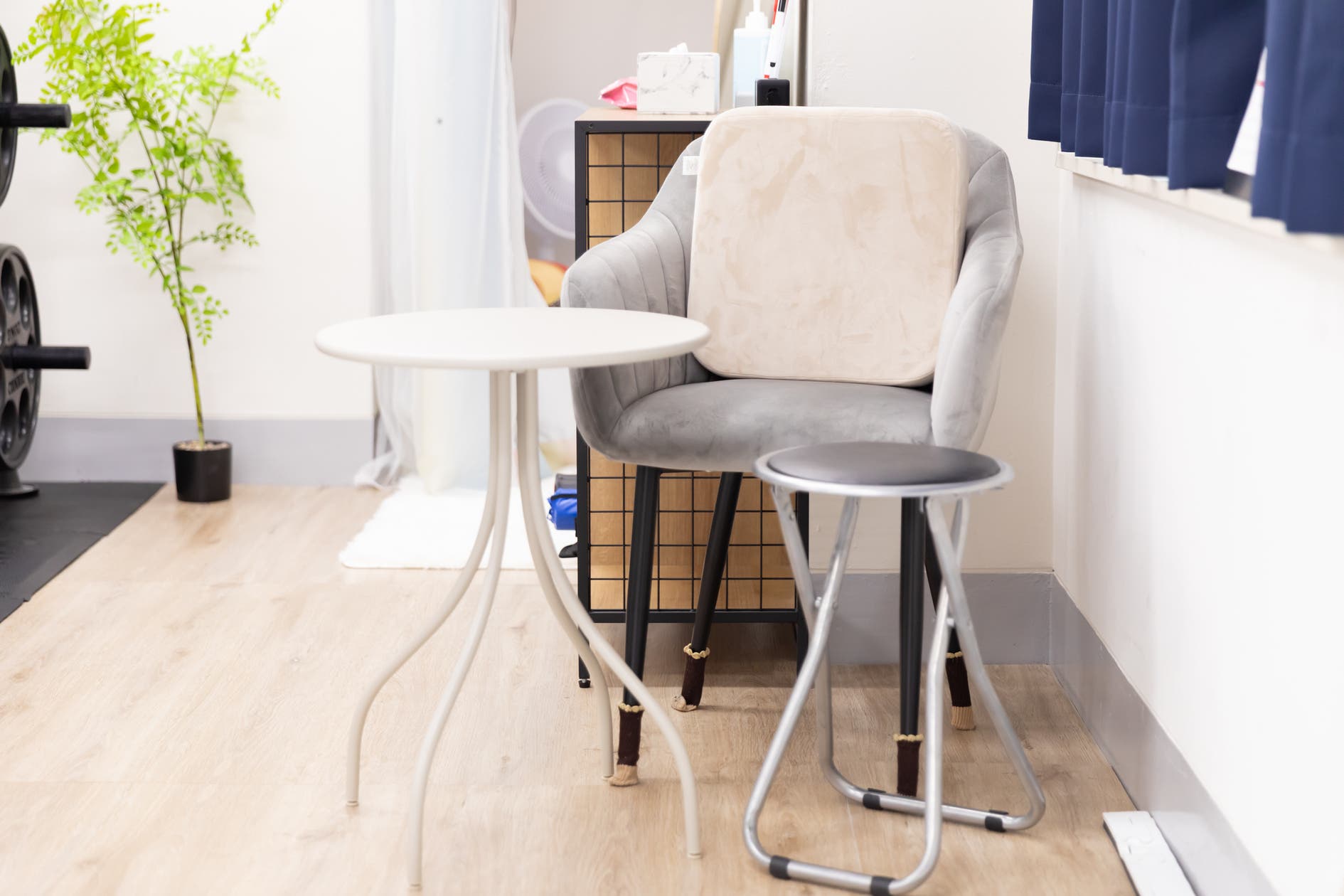 【茅場町、水天宮駅徒歩5分】スミスマシン、ダンベル、グローブ・ミット、完備の完全個室ジム パーソナルジムレグルスの写真5