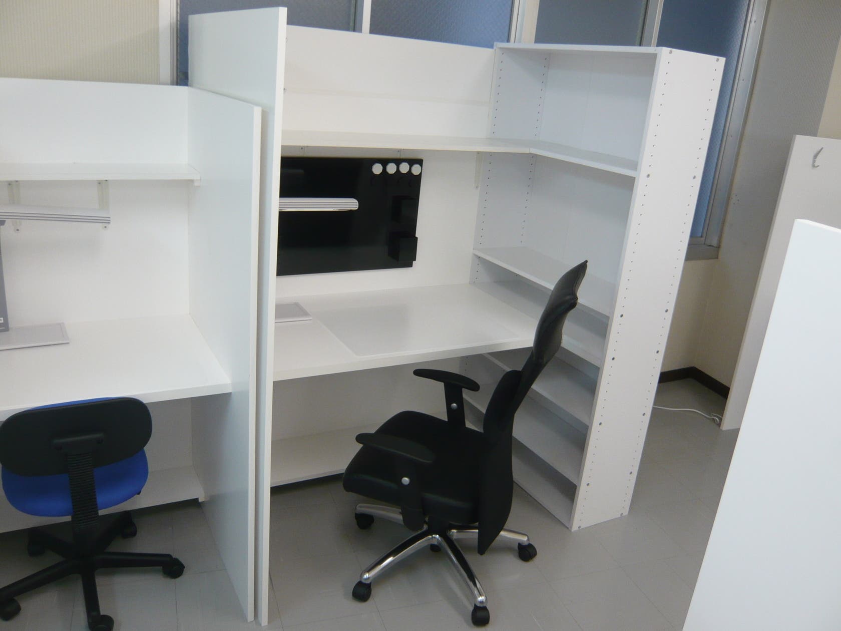 【まなびステーション厚木】サイレントエリア 21番席の写真6