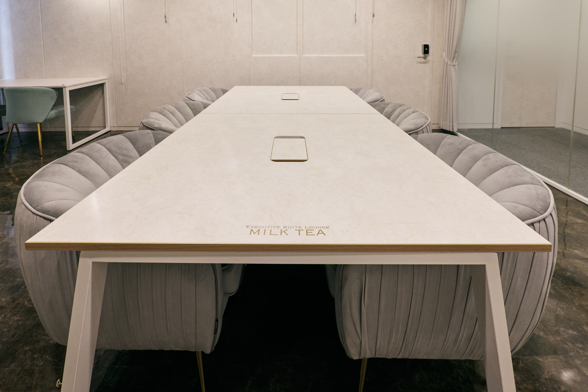 milk tea｜貸し会議室｜麹町駅から徒歩1分｜高級感◎｜produced by PECOTTの写真4