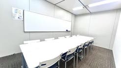 ☆NEW☆【梅田駅直結/阪急ターミナルビル内】無料備品多数!少人数の会議・面談・レッスン・テレワーク【ミーティングルーム】の写真2