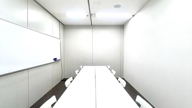 ☆NEW☆【梅田駅直結/阪急ターミナルビル内】無料備品多数!少人数の会議・面談・レッスン・テレワーク【ミーティングルーム】の写真6