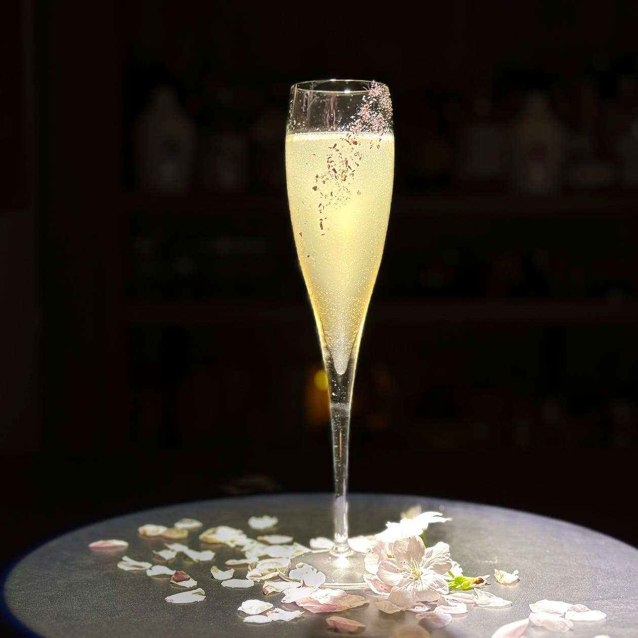 【高田馬場駅徒歩3分】20代・３０代の結婚式二次会に最適な隠れ家バーの写真7