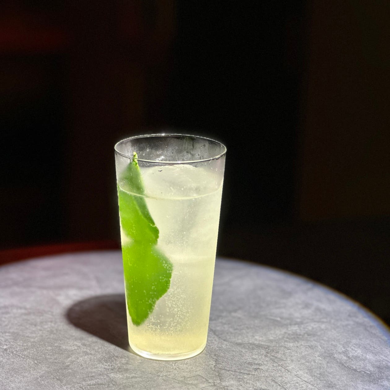 【高田馬場駅徒歩3分】20代・３０代の結婚式二次会に最適な隠れ家バーの写真8