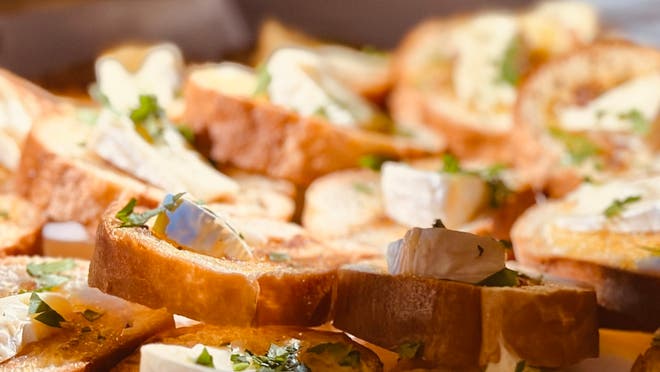 【高田馬場駅徒歩3分】20代・30代の結婚式二次会に最適な隠れ家バーの写真9