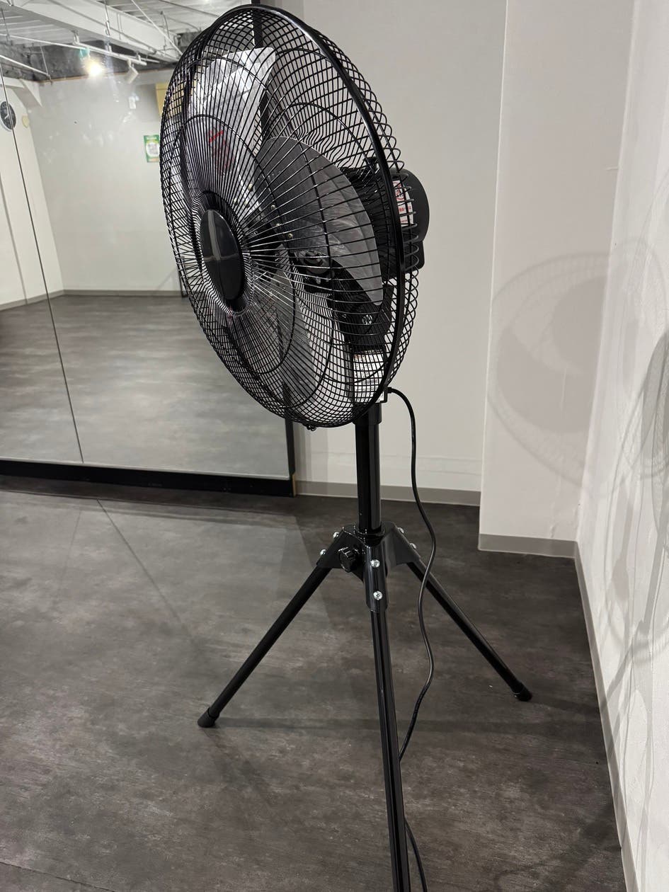 【桜木町駅4分】4.5mの大型鏡✨・広さ(40㎡)！ダンス・ヨガ・ウォーキング・SNS撮影OK！Wi-Fi、ヨガマット完備の写真12