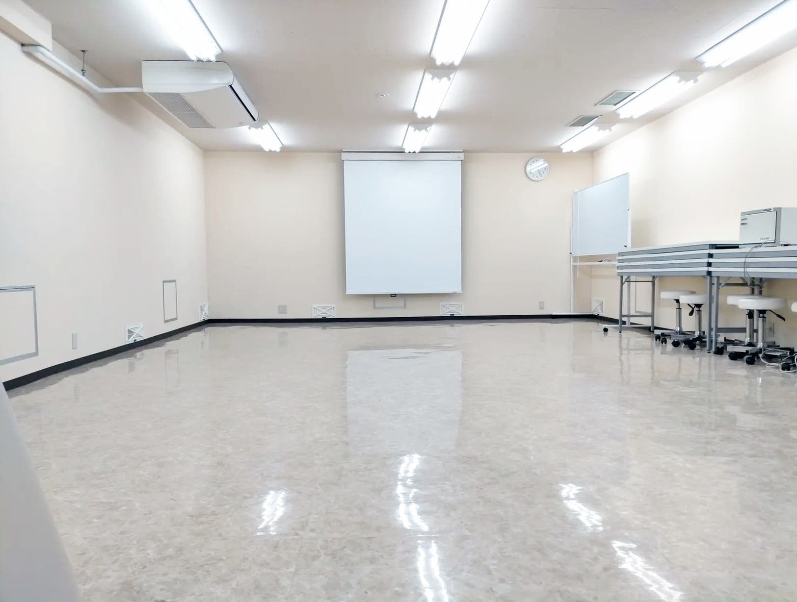 【御茶ノ水駅８分】セミナー・施術研修・撮影・配信できるスペースでは最安値の写真6