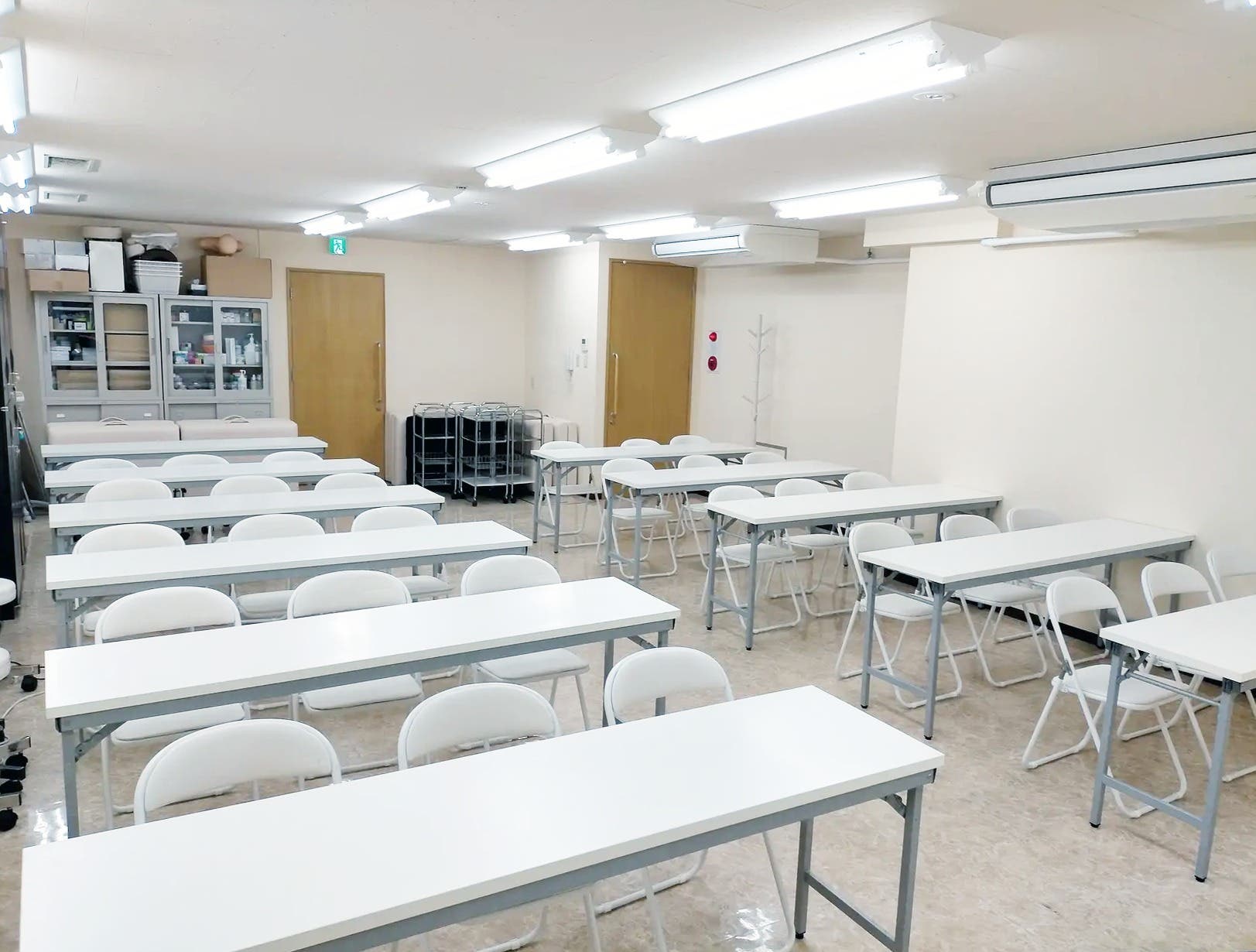 【御茶ノ水駅８分】セミナー・施術研修・撮影・配信できるスペースでは最安値の写真4