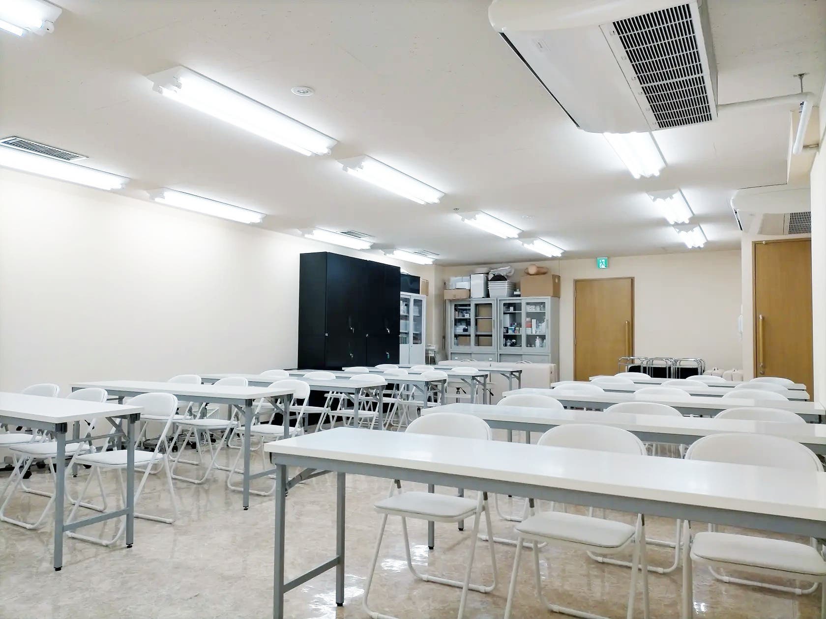 【御茶ノ水駅８分】セミナー・施術研修・撮影・配信できるスペースでは最安値の写真5