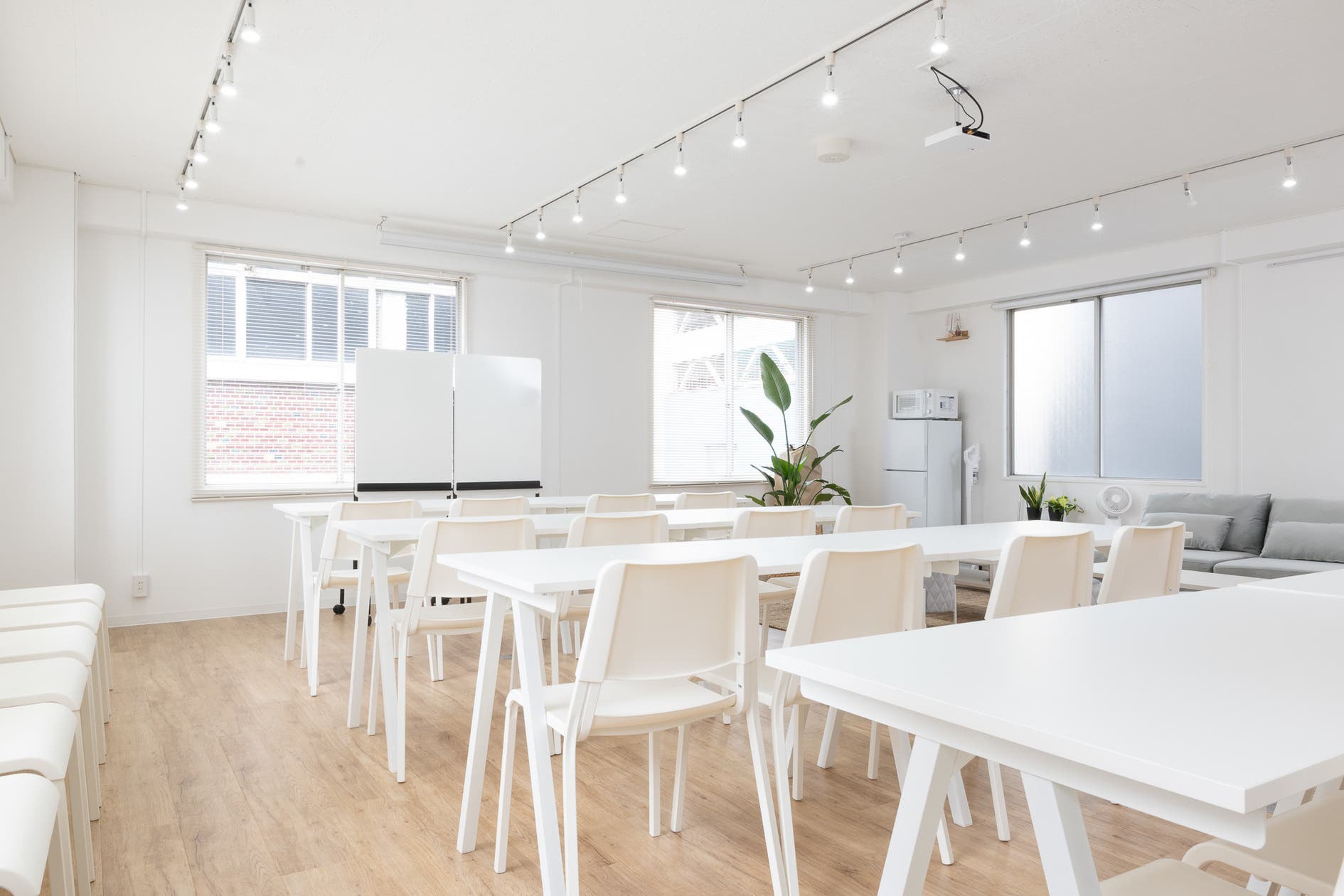 【名古屋駅徒歩3分】ワンフロア貸し切りのデナイザーズ空間の写真1