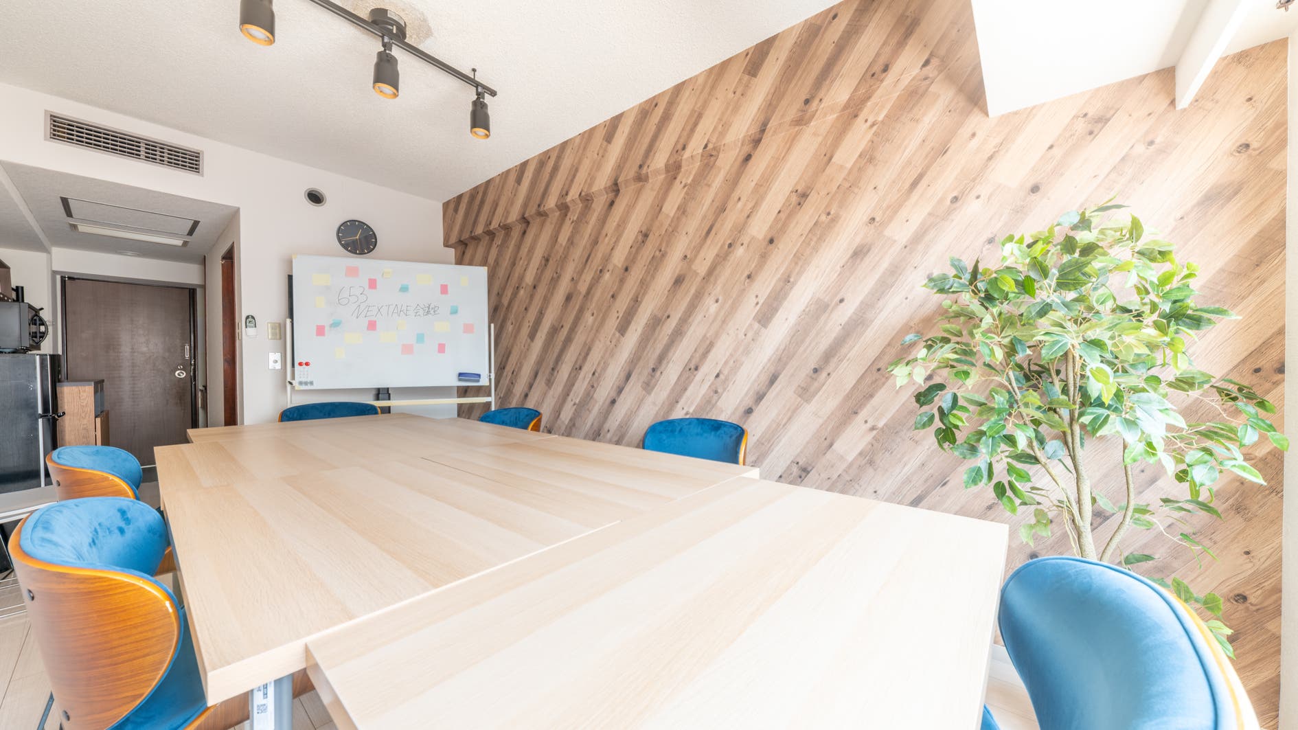 スペモ🧑🏻‍💻NURO光 高速WIFI💻️新大阪駅1分❗️会議💻ワークショップ👨‍🏫撮影🎥653_NEXTAKE会議室新大阪の写真6