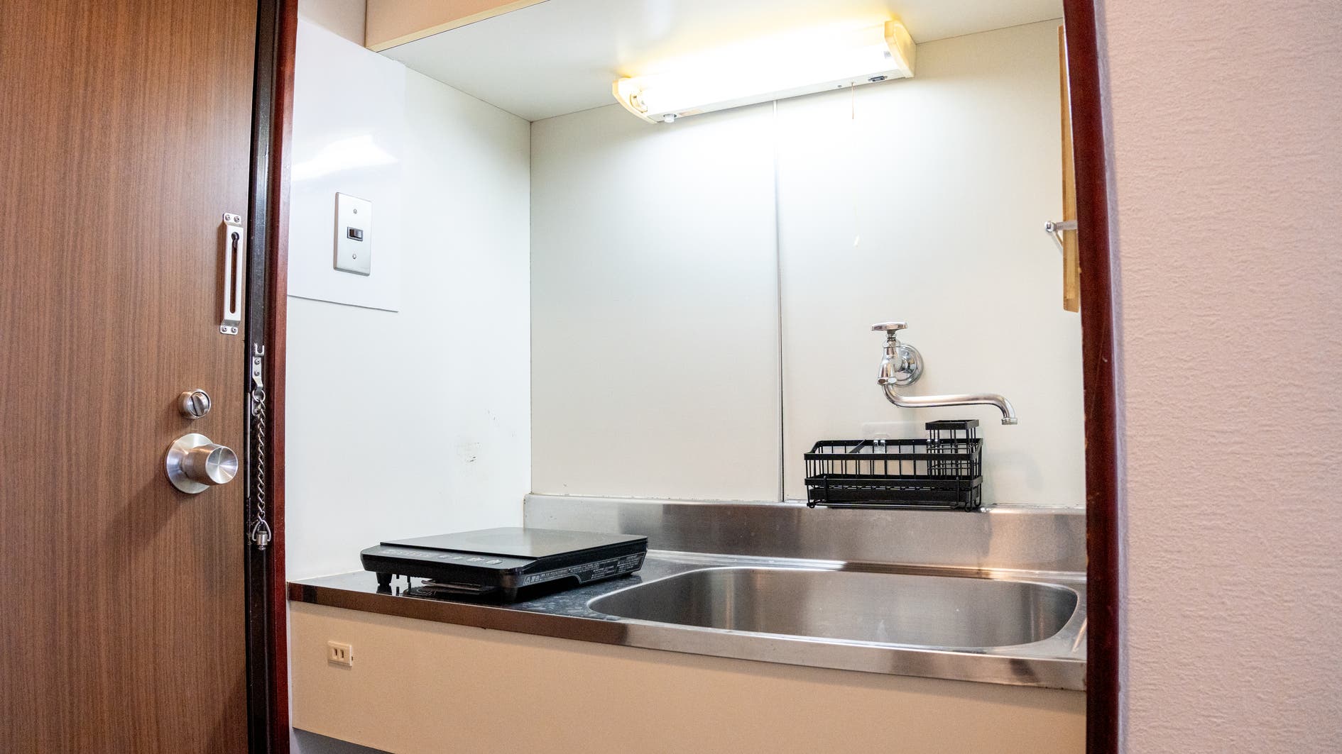 スペモ🧑🏻‍💻NURO光 高速WIFI💻️新大阪駅1分❗️会議💻ワークショップ👨‍🏫撮影🎥653_NEXTAKE会議室新大阪の写真28