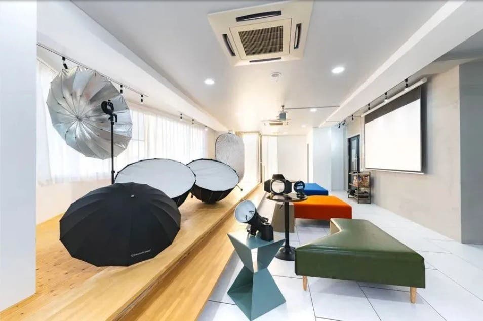 【金山駅5分】広々64㎡！自然光たっぷりマルチスタジオ／撮影機材＆プロジェクター完備｜懇親会＆ビジネス利用◎_リンクスペース金山の写真5