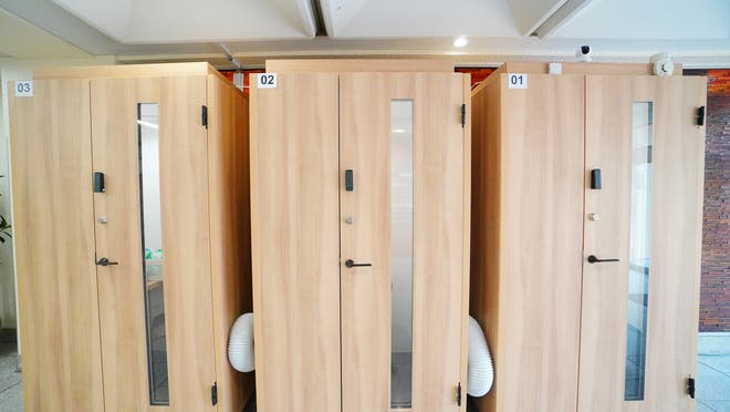 <SoloWork新大阪東口No.3>日曜営業開始!完全個室ワークブース💼Wi-Fi📶電源🔌テレワーク/ZOOM/自習の写真7