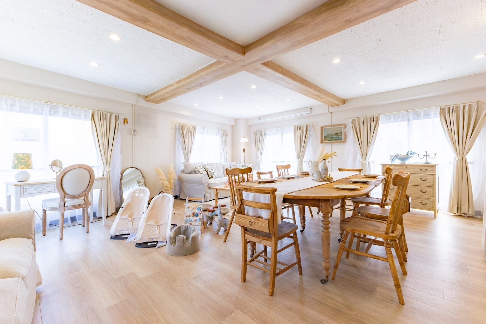 OPEN記念割🎊フレンチアンティーク空間🕯️ママ会👶🏻おむつ＆おもちゃ完備｜後楽園の写真1