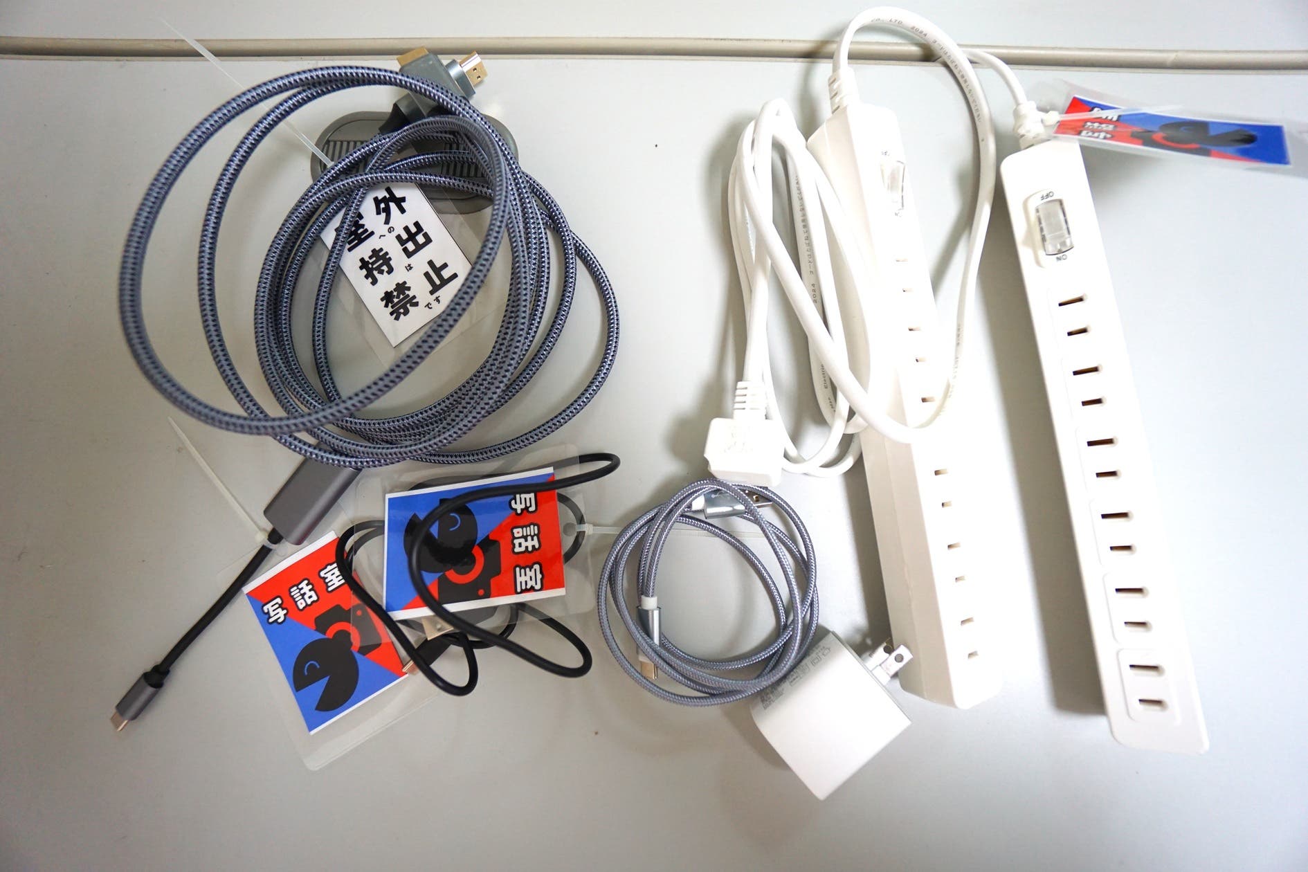 ＜写話室赤坂＞【オープニングキャンペーン✨】赤坂駅徒歩1分🚃完全個室✨Wi-Fi📶プロジェクタ🎥背景布/三脚/リングライトあり💡の写真10