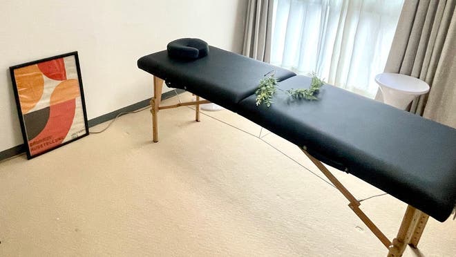 大丸錦出口正面!完全個室のワークスペース/大型モニター/Web会議/ミーティング/作業スペース/レンタルサロンの写真4