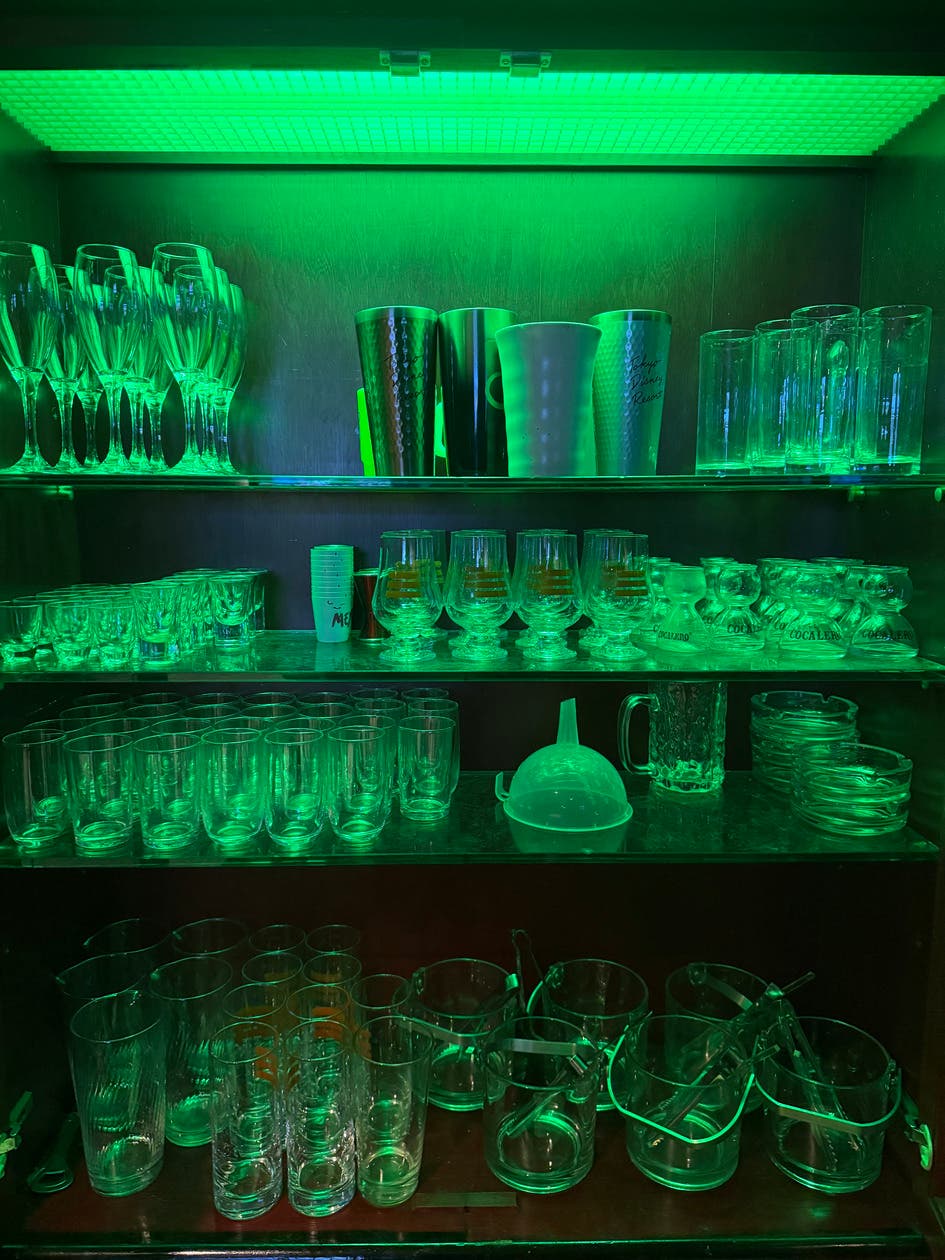 歌舞伎町バッティングセンター近くのBARの写真7