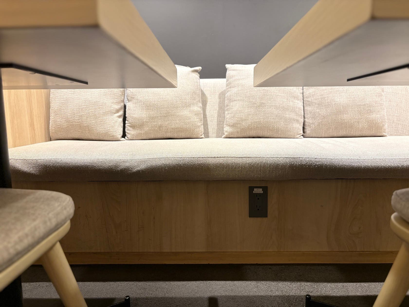 【オープン席】吉祥寺駅徒歩1分！フリードリンク/Wi-Fi/充電器/テレワークやWeb会議に最適◎の写真14