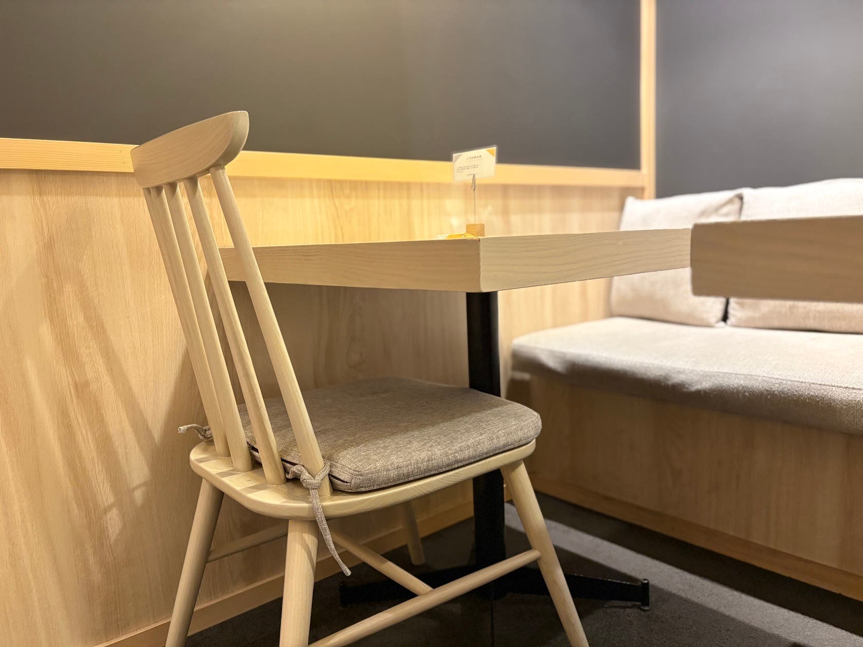 【オープン席】吉祥寺駅徒歩1分！フリードリンク/Wi-Fi/充電器/テレワークやWeb会議に最適◎の写真15