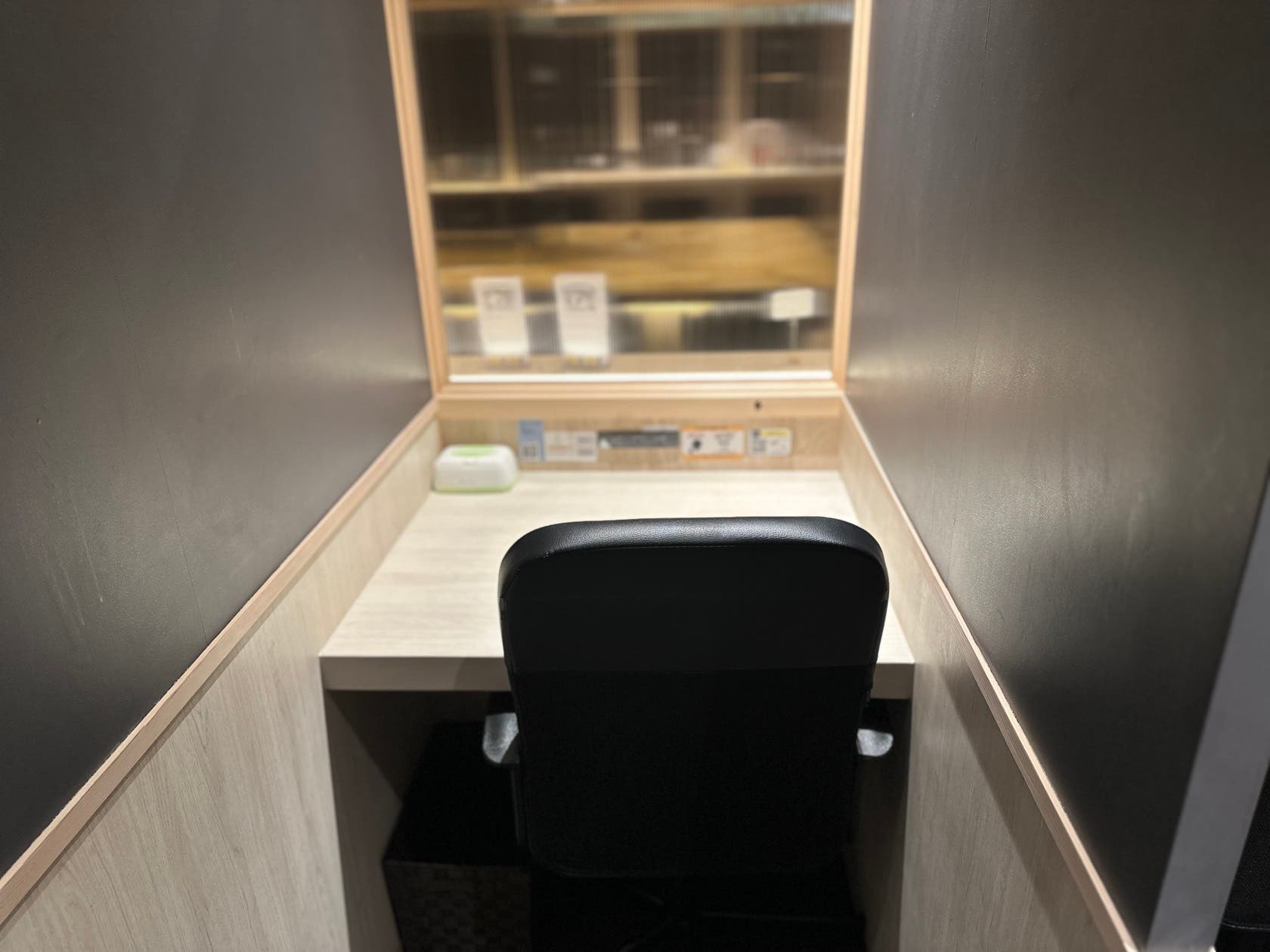 【オープン席】吉祥寺駅徒歩1分！フリードリンク/Wi-Fi/充電器/テレワークやWeb会議に最適◎の写真23