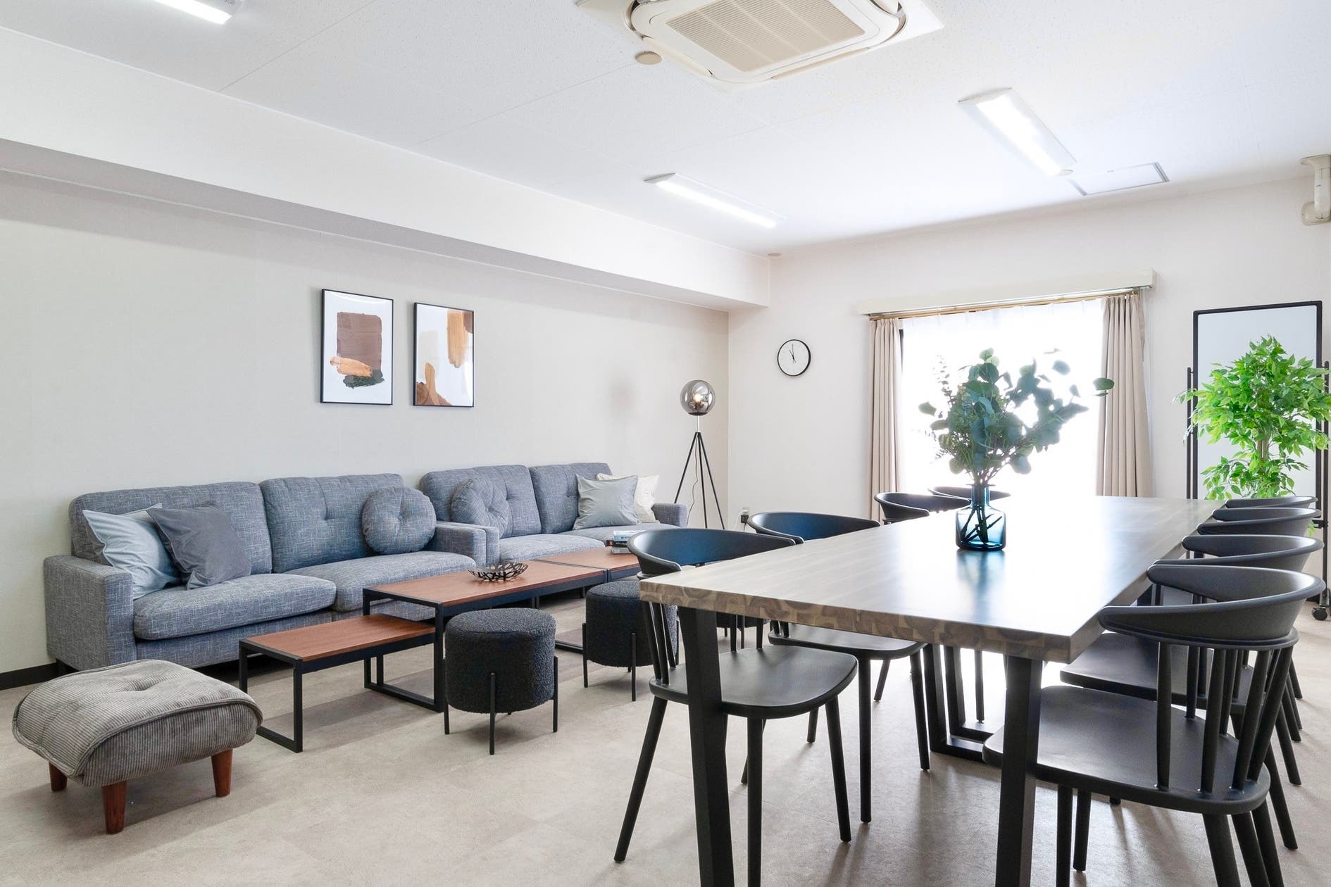 《駅近4分🚃》最大20名🎉100㌅巨大スクリーン🆗飲食🆗会議/懇親会/ビジネス利用に最適💻の写真1