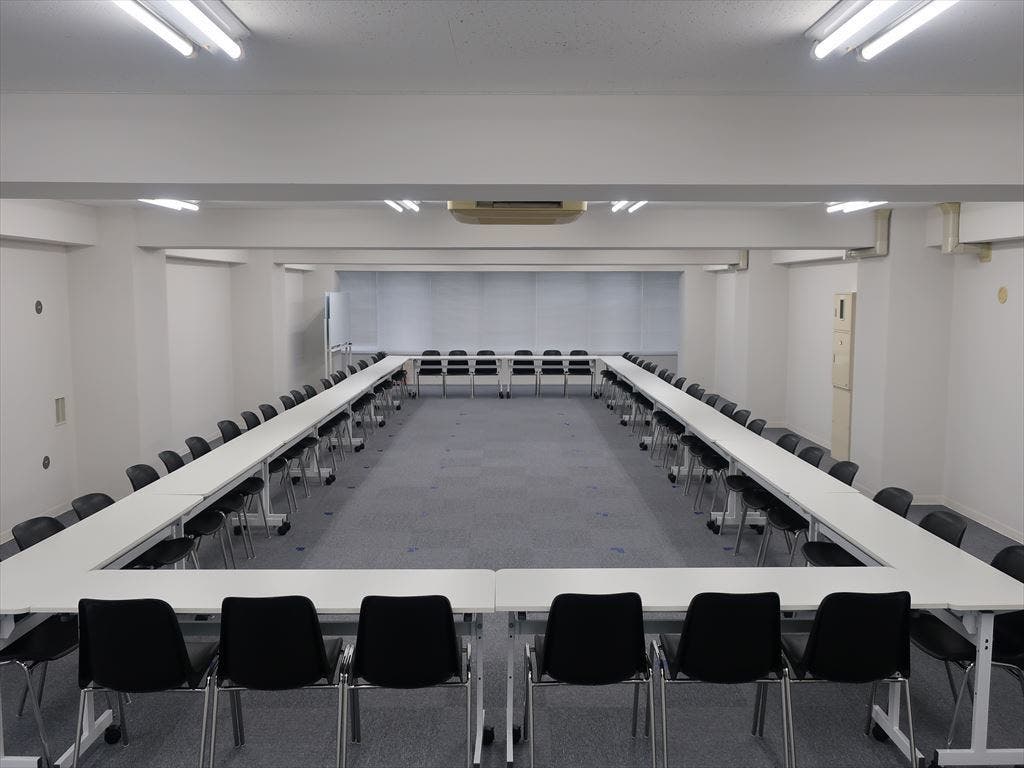 【関内駅徒歩1分】160名収容/160㎡/低価格でコスパ良好/実績多数/高速Wi-Fi/PJ/マイク/スクリーン等備品全て無料の写真3