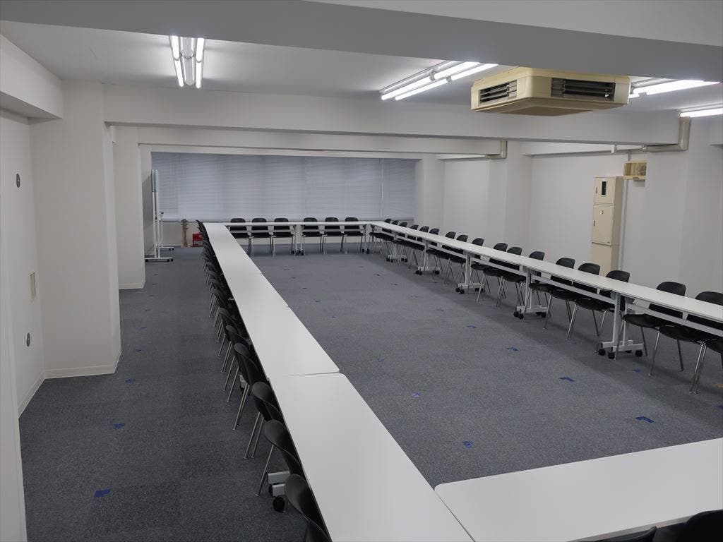 【関内駅徒歩1分】160名収容/160㎡/低価格でコスパ良好/実績多数/高速Wi-Fi/PJ/マイク/スクリーン等備品全て無料の写真6