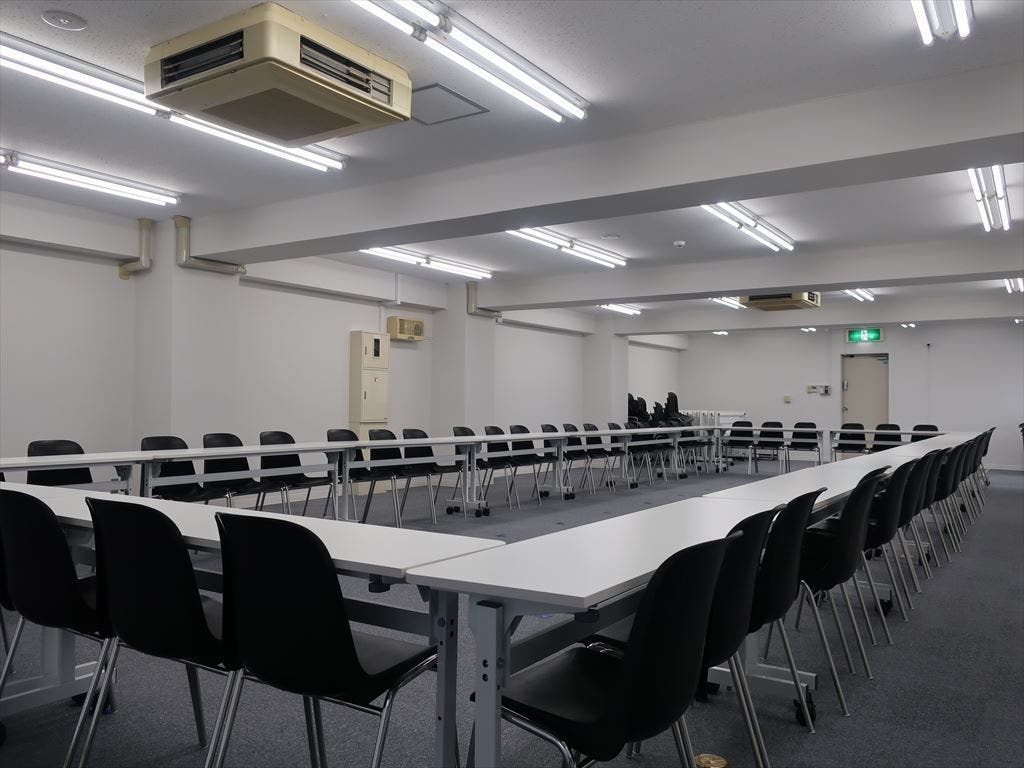 【関内駅徒歩1分】160名収容/160㎡/低価格でコスパ良好/実績多数/高速Wi-Fi/PJ/マイク/スクリーン等備品全て無料の写真9