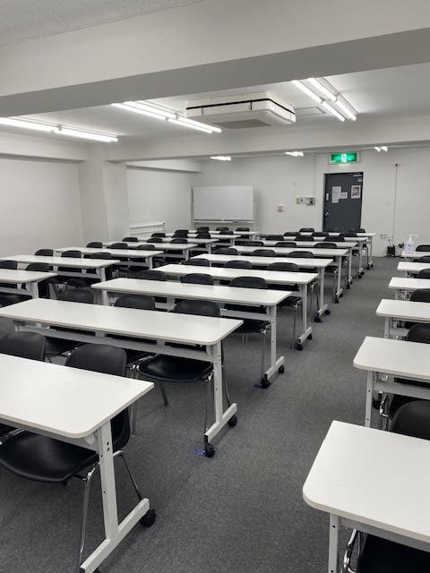 【関内駅徒歩1分】160名収容/160㎡/低価格でコスパ良好/実績多数/高速Wi-Fi/PJ/マイク/スクリーン等備品全て無料の写真11