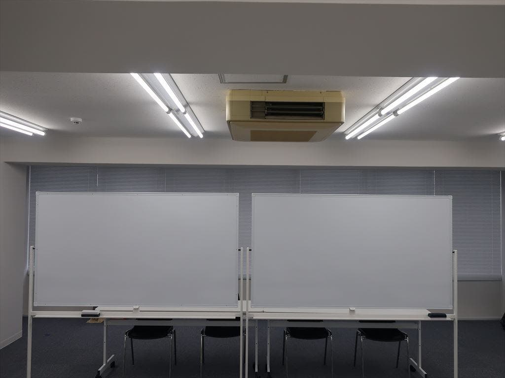 【関内駅徒歩1分】160名収容/160㎡/低価格でコスパ良好/実績多数/高速Wi-Fi/PJ/マイク/スクリーン等備品全て無料の写真14