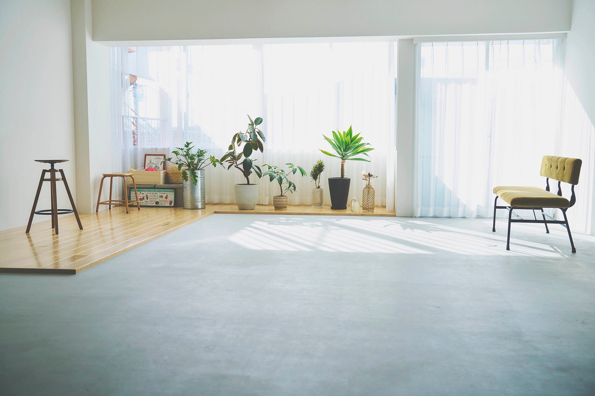 東高円寺駅徒歩1分。東高円寺駅徒歩1分　南向きの窓から一日中綺麗な光が差し込むスタジオ。の写真9